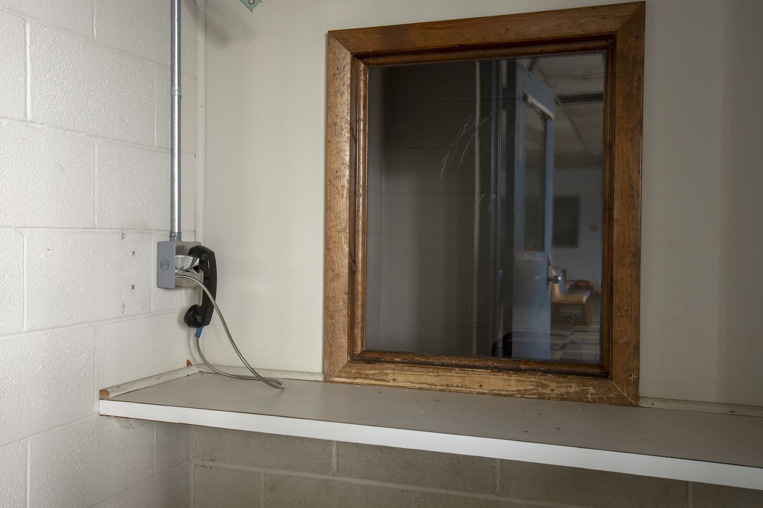 FCC votes to roll back prison rate caps, boosting phone and video call ...